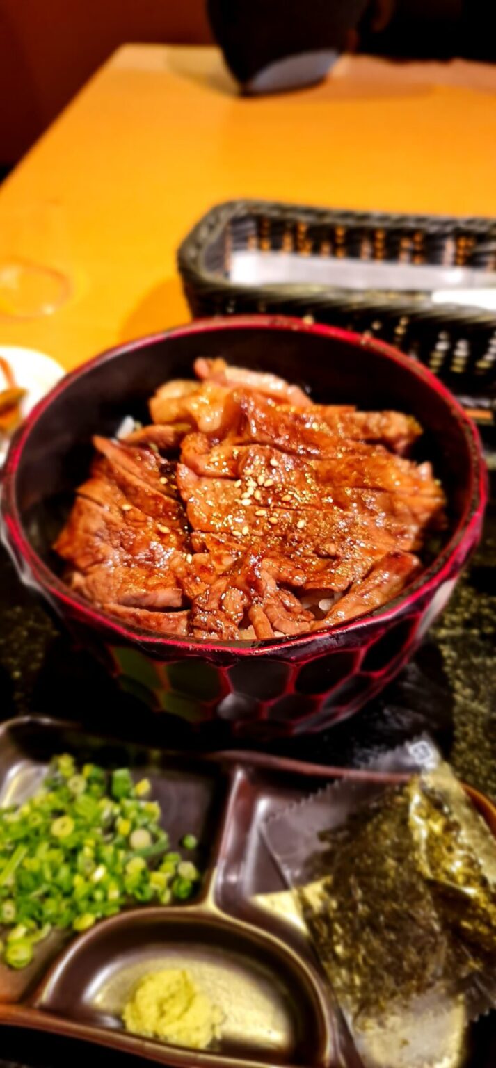 Long history and best beef Sugimoto | Easy Traveling